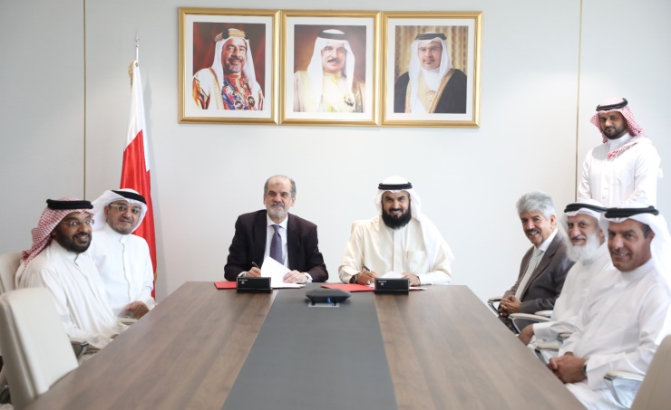 Sunni Endowments Directorate signs agreement with Seef Properties Sunni Endowments Directorate signs agreement with Seef Properties