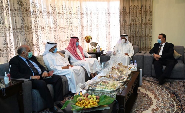 Housing Minister pays field visit to Al-Dair, Samaheej villages
