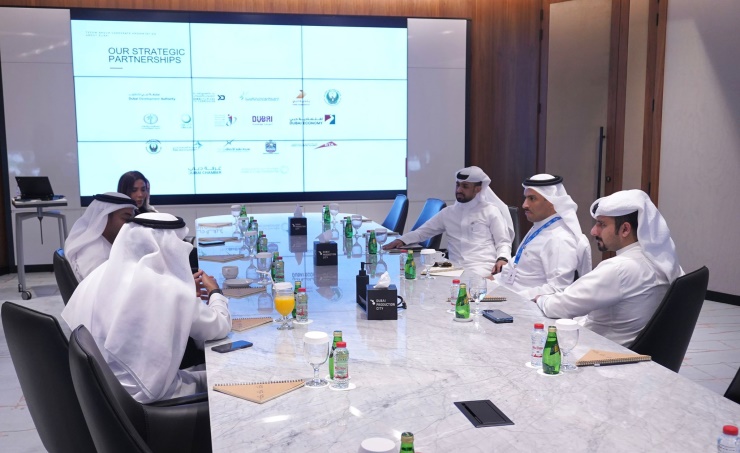 Information Minister visits Dubai Media City