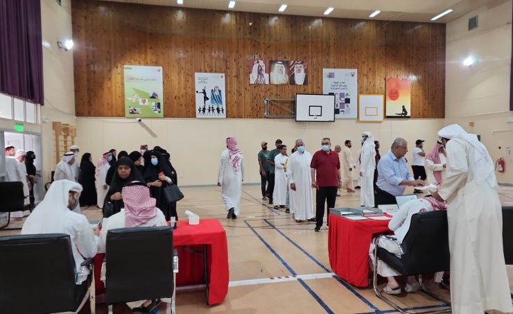 Voting proceeds smoothly as Bahrainis exercise their most fundamental ...