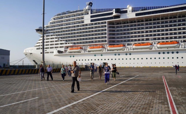100,000 cruise ship visitors expected in Bahrain during tourism season