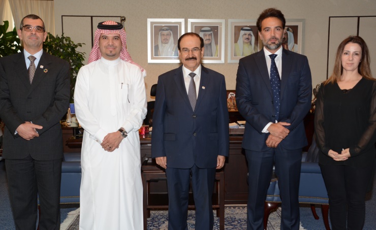 Electricity Minister receives Viva Bahrain CEO