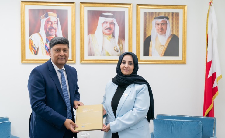 Progress of 'King Hamad Hospital - American Mission' project discussed