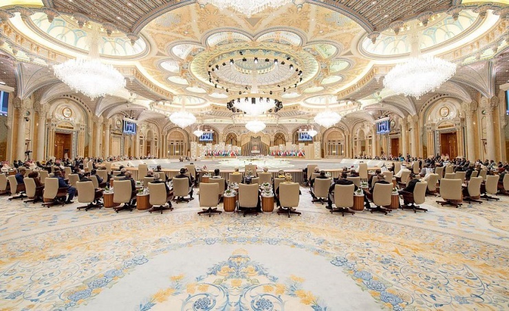 القمة العربية الصينية الأولى .. تأسيس لمرحلة جديدة في مسيرة علاقات التعاون