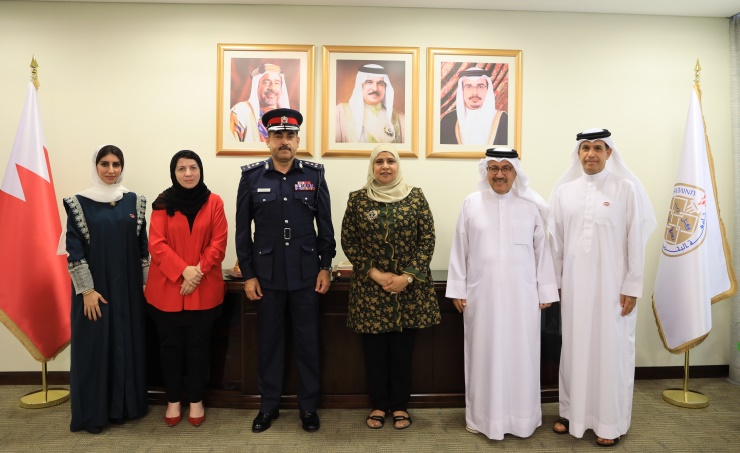 UoB, 'Bahrainouna' discuss ways to promote authentic national values