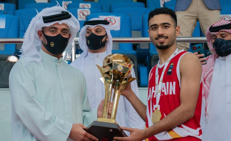 Khalid bin Hamad crowns Bahrain National Youth Basketball team as ...