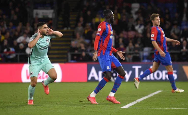Brighton earn last-gasp draw at Palace but denied top spot