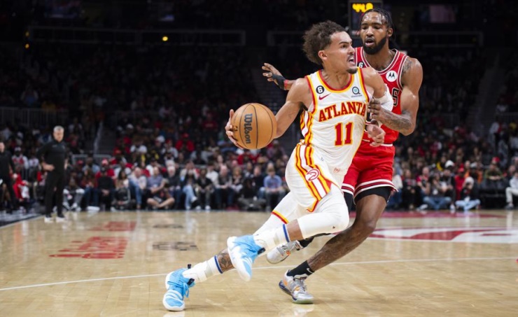 Griffin wins game at OT buzzer, Hawks hold off Bulls 123-122