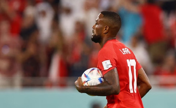 Larin scores brilliant brace to lead Canada past Honduras