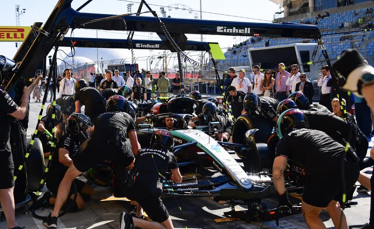 Sainz tops final Formula 1 practice for Ferrari at F1 Gulf Air Bahrain ...