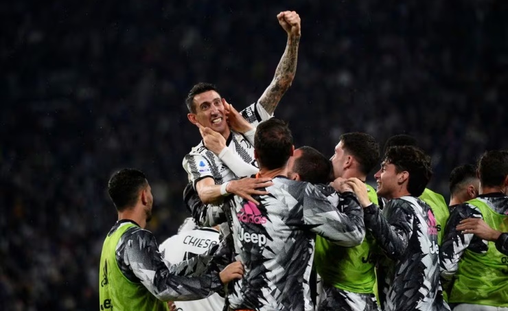 Soccer-Argentina's Di Maria to quit internationals after Copa America