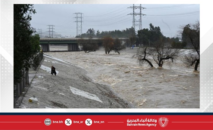 Heavy rains drench Southern California, spawn flash flooding, mud flows