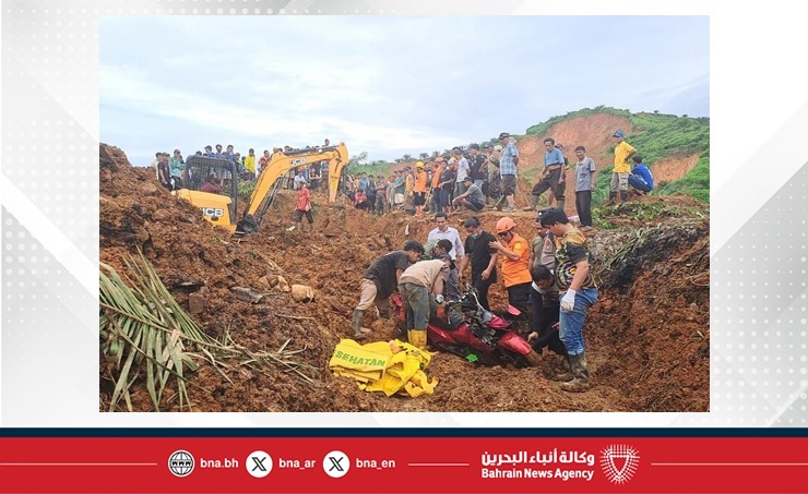 Over 900 dead in Sumatra floods as residents struggle to reach aid