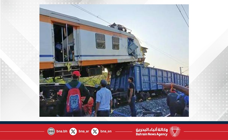 Passenger train collides with cargo train in central India, killing at ...
