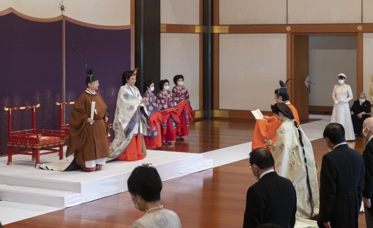 Japan formally proclaims Crown Prince Akishino heir to throne