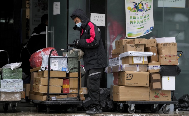 China’s exports stay strong, trade surplus tops $80 billion