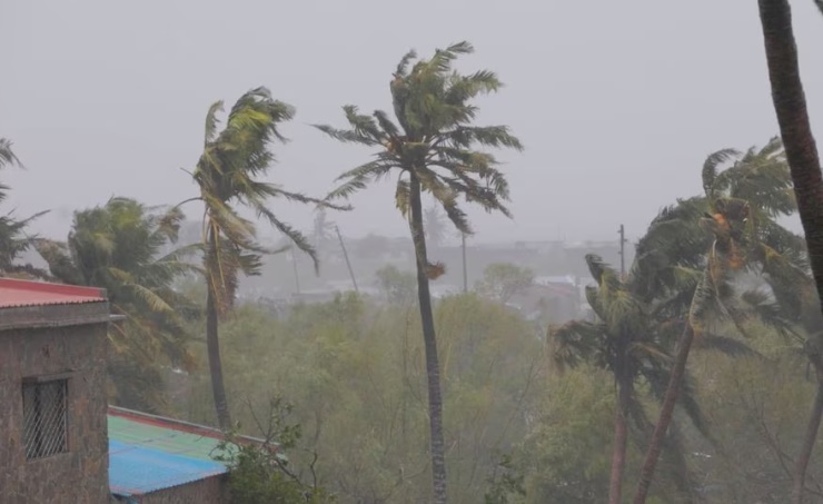 Cyclone Freddy toll passes 300 as Mozambique counts bodies