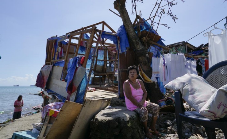 Typhoon death toll in Philippines rises to nearly 100