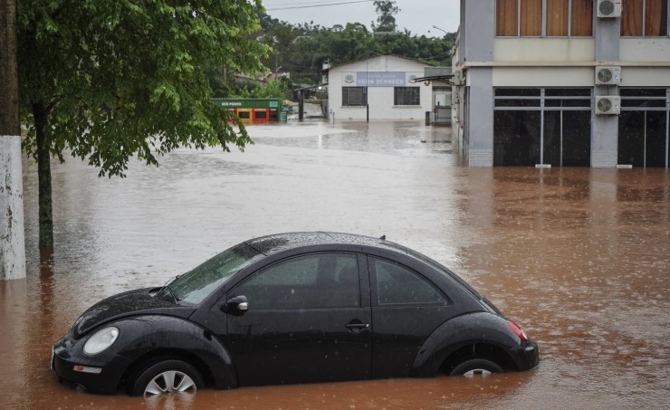 Southern Brazil has been hit by the worst floods in more than 80 years