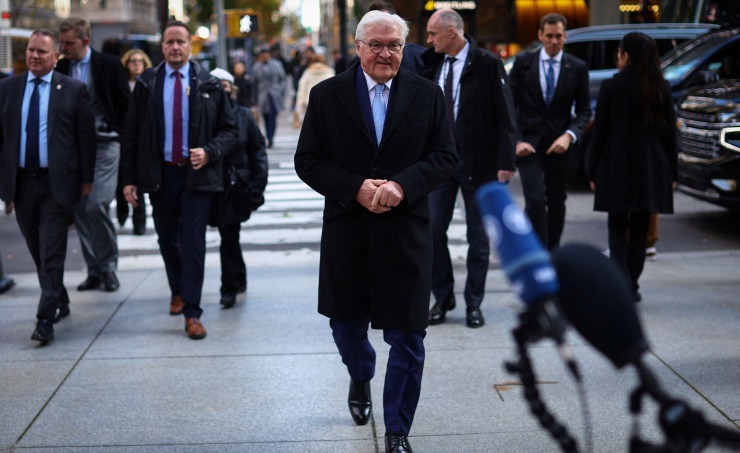 German president wants more women to be honoured with Cross of Merit