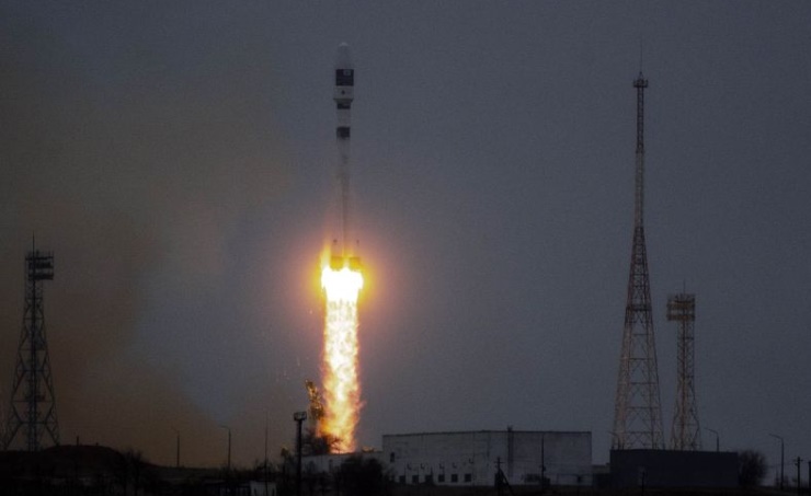 Soyuz launches with 38 satellites - including space debris collector